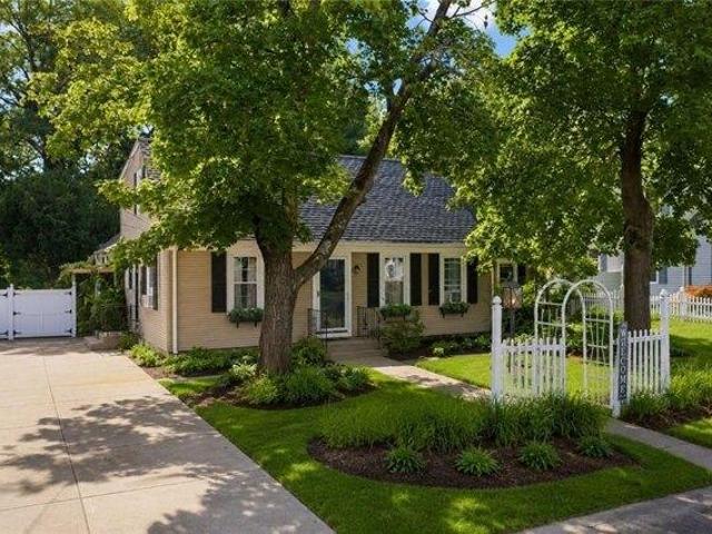 house with 3 bedroom, Pawtucket RI DS104480459