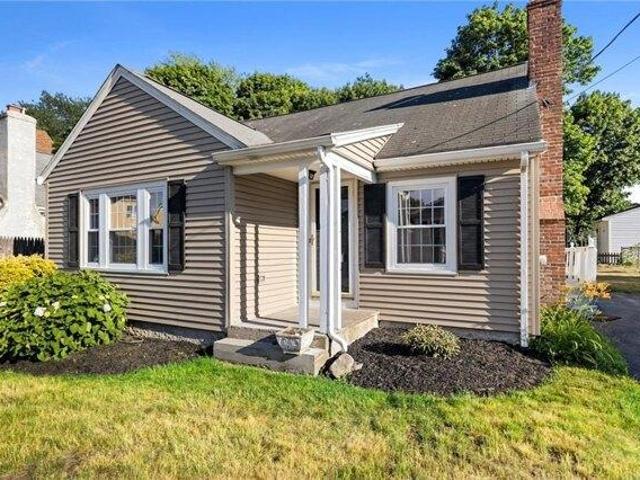 house with 3 bedroom, Pawtucket RI DS104008741