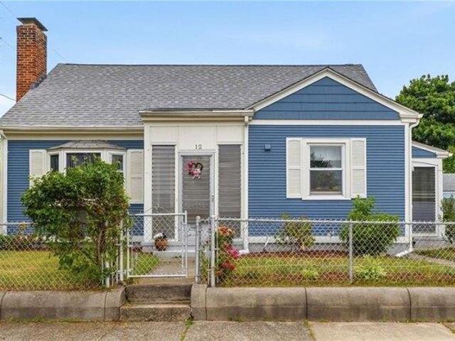 house with 3 bedroom, Pawtucket RI DS104008276