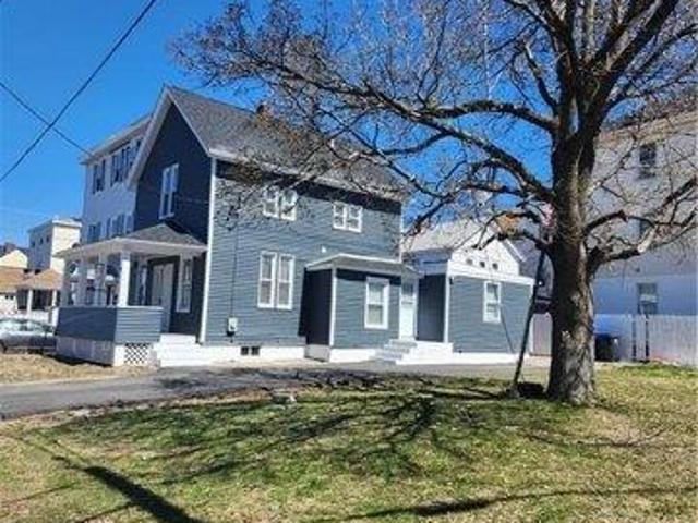 house with 3 bedroom, Pawtucket RI ES102826497