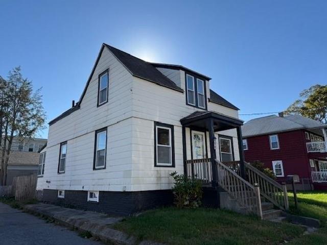 house with 3 bedroom, Pawtucket RI ES103188550