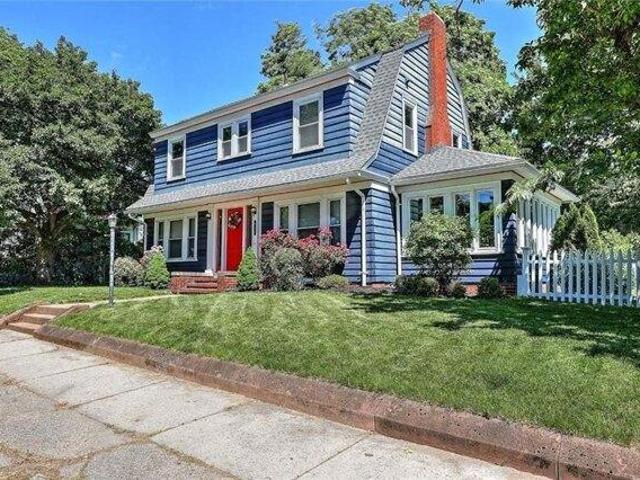 house with 3 bedroom, Pawtucket RI ES103224332