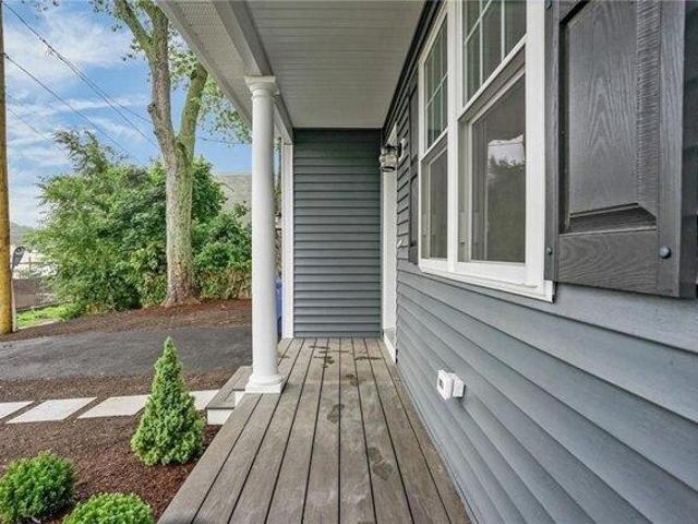 house with 3 bedroom, Pawtucket RI ES104849525
