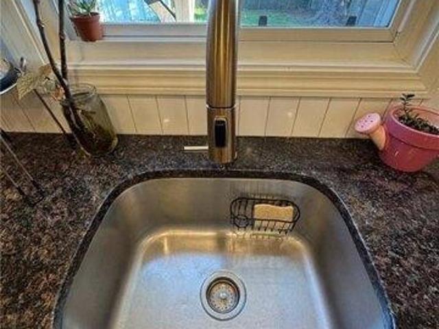 house with 3 bedroom, Pawtucket RI ES105113666