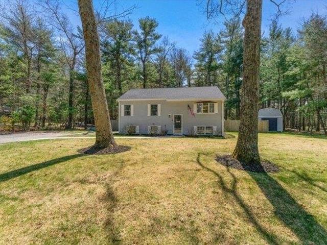 house with 3 bedroom, Pembroke MA DS102530235