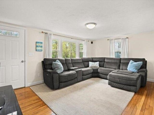 house with 3 bedroom, Pembroke MA ES103185627