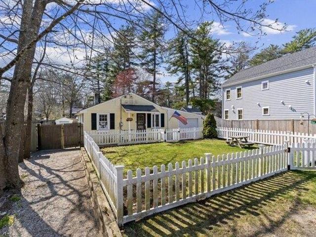house with 3 bedroom, Pembroke MA ES103224406
