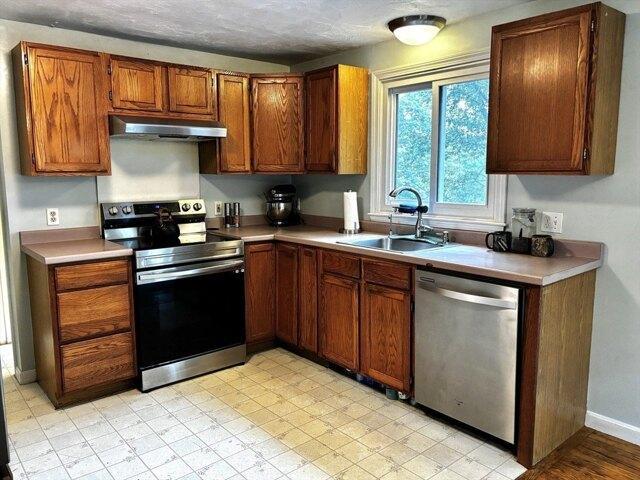 house with 3 bedroom, Pembroke MA ES104192175