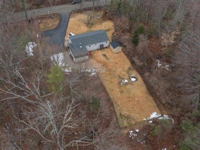house with 3 bedroom, Pembroke NH DLS101897034
