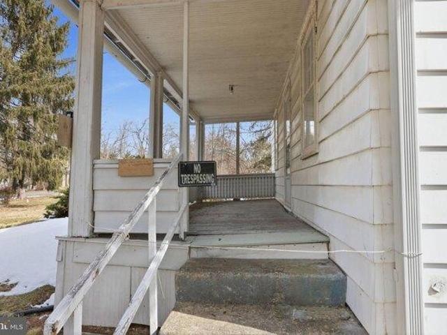 house with 3 bedroom, Pennington NJ DLS102826388