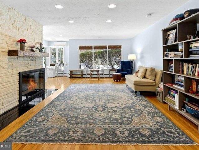 house with 3 bedroom, Pennington NJ ES102827172