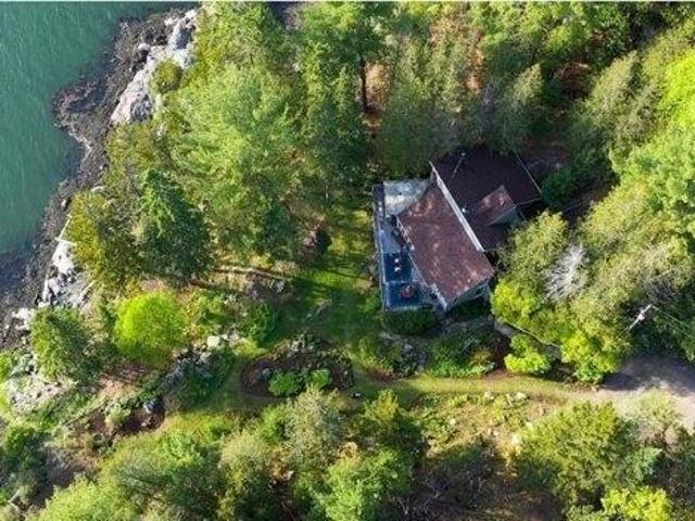 house with 3 bedroom, Penobscot ME DS104114520