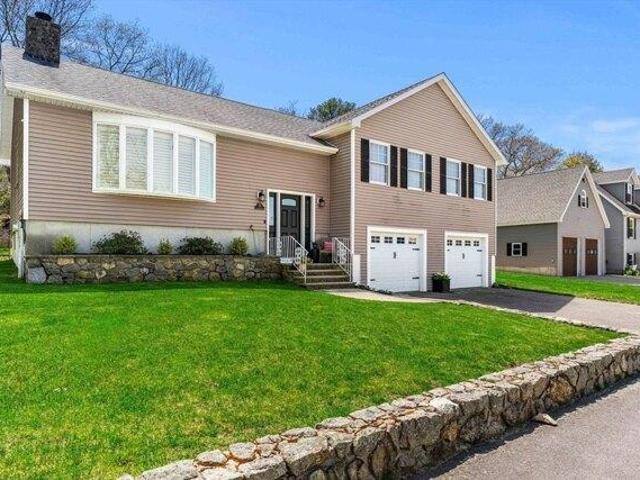 house with 3 bedroom, Peabody MA DLS102632321