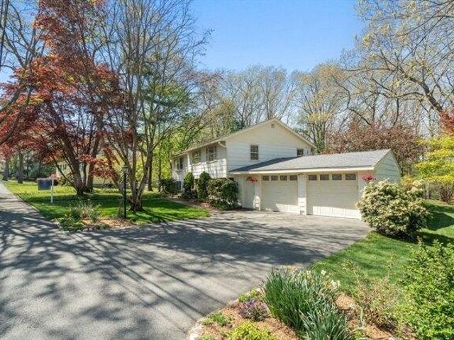 house with 3 bedroom, Peabody MA DLS102708028