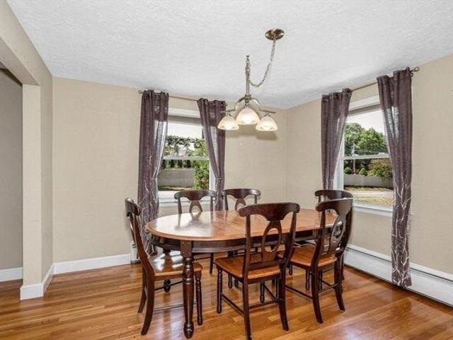 house with 3 bedroom, Peabody MA ES104352216