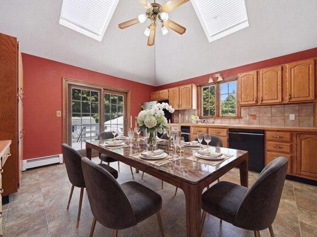 house with 3 bedroom, Peabody MA ES104410435
