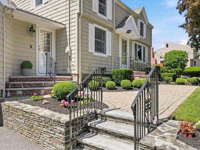 house with 3 bedroom, Peabody MA ES104480518