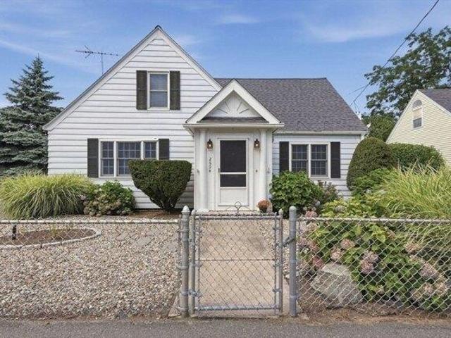 house with 3 bedroom, Peabody MA ES105040387
