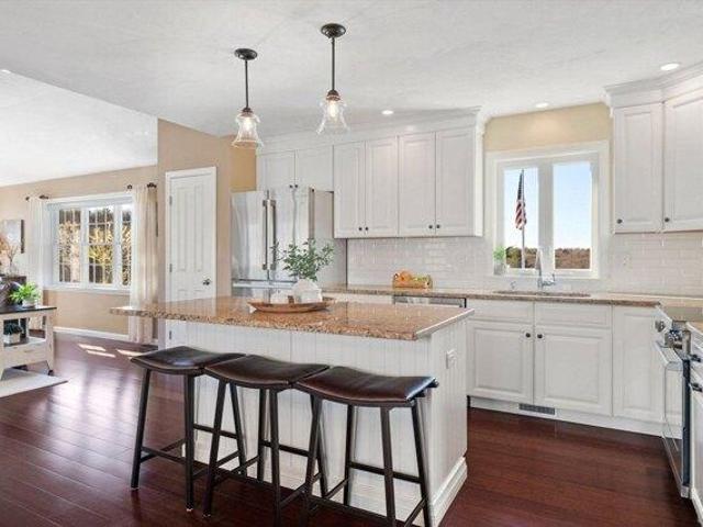 house with 3 bedroom, Peabody MA ES103160544