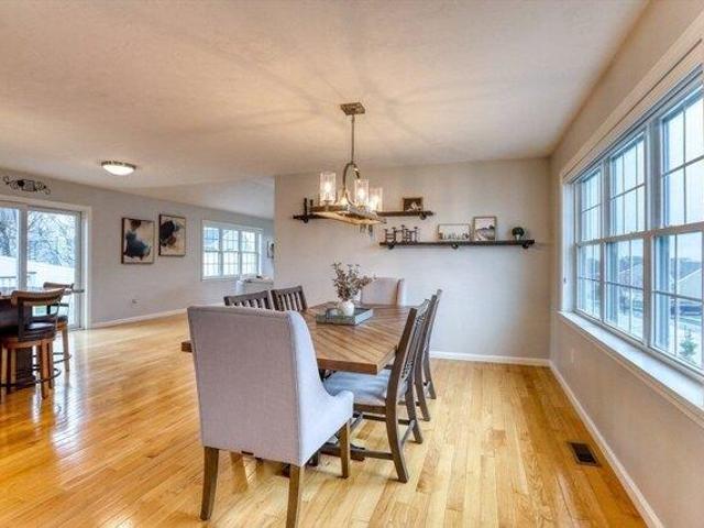 house with 3 bedroom, Peabody MA ES103437514