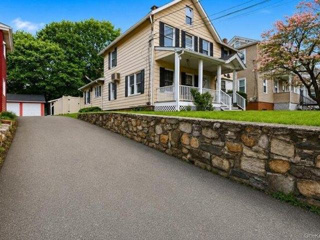house with 3 bedroom, Peekskill NY ES103603584