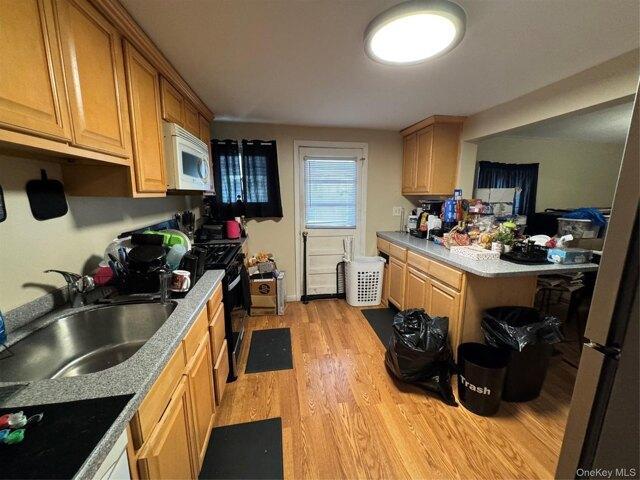 house with 3 bedroom, Peekskill NY ES103605732