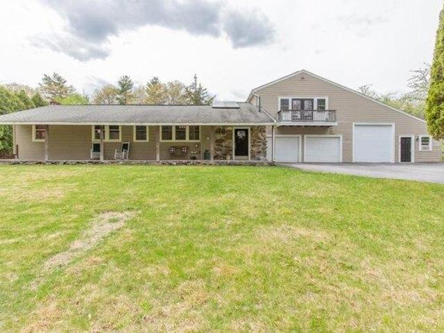 house with 3 bedroom, Pelham NH DLS102595810