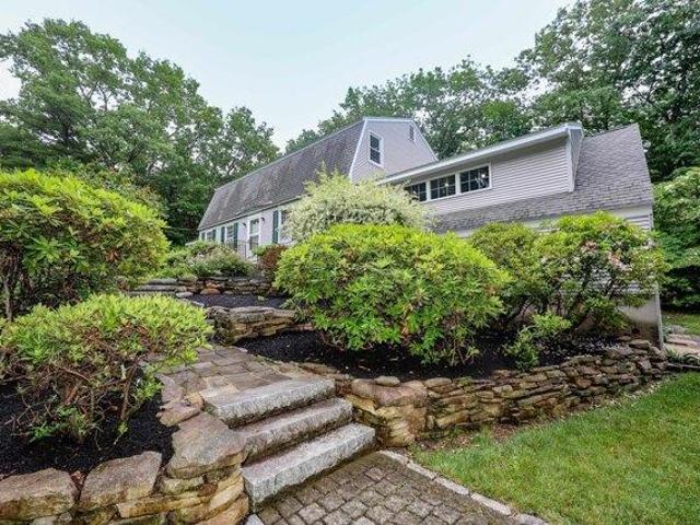 house with 3 bedroom, Pelham NH DS103850080