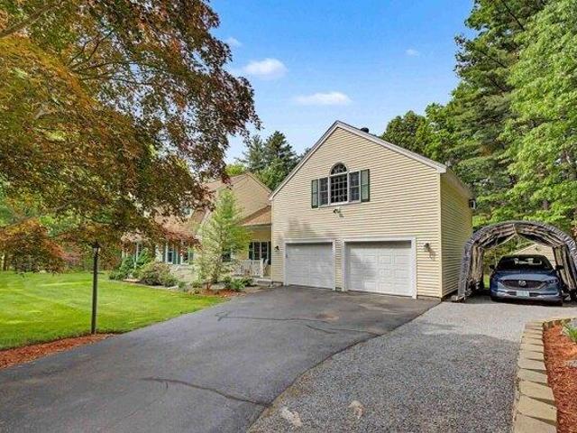 house with 3 bedroom, Pelham NH ES103185400