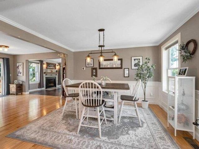 house with 3 bedroom, Pelham NH ES105123192
