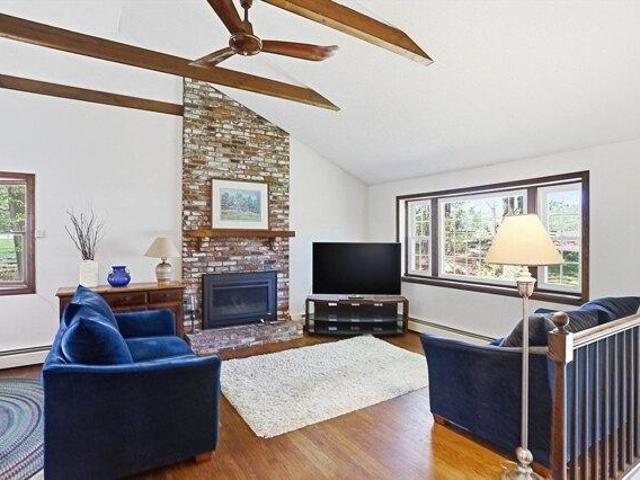 house with 3 bedroom, Pepperell MA DLS102670505