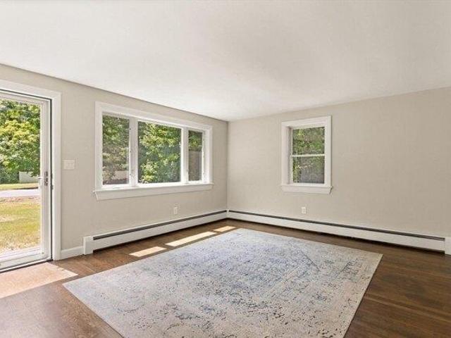 house with 3 bedroom, Pepperell MA ES103437970