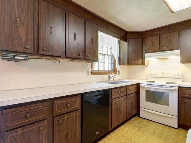 house with 3 bedroom, Pepperell MA ES103443959