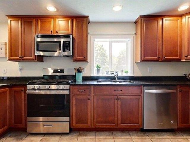 house with 3 bedroom, Pepperell MA ES104112904