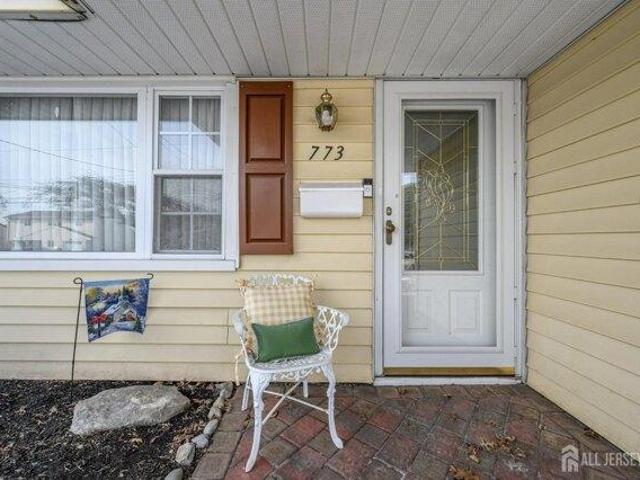 house with 3 bedroom, Perth Amboy NJ DS102317489