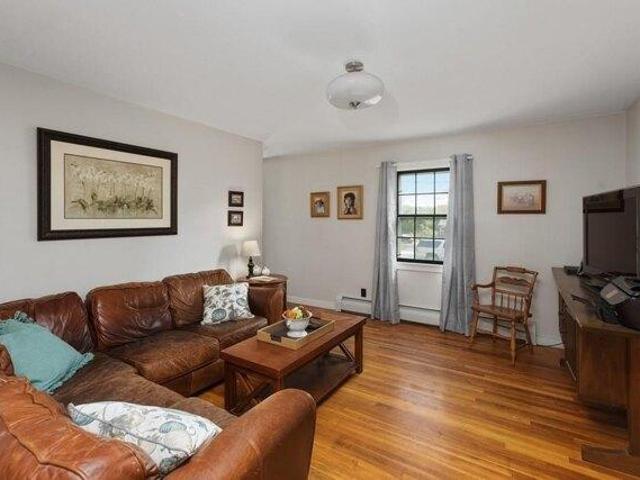 house with 3 bedroom, Peterborough NH DLS102708893