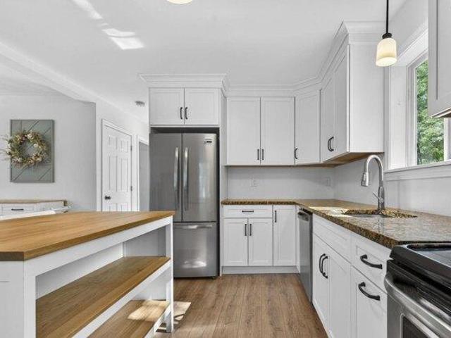 house with 3 bedroom, Peterborough NH ES105108365