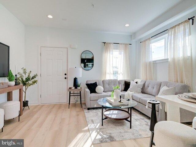 house with 3 bedroom, Philadelphia PA DS88554275