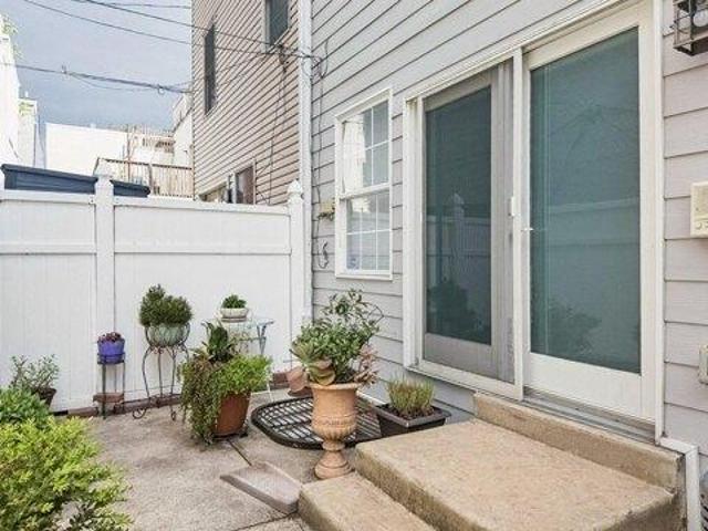 house with 3 bedroom, Philadelphia PA ES103601596