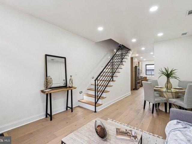 house with 3 bedroom, Philadelphia PA ES103624428