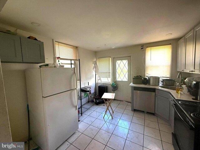 house with 3 bedroom, Philadelphia PA ES104908890
