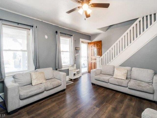 house with 3 bedroom, Phillipsburg NJ DLS102317112
