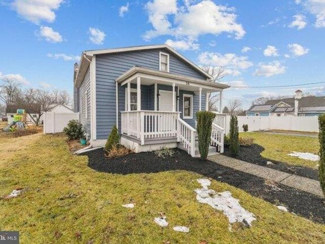 house with 3 bedroom, Pine Hill NJ DS101857676