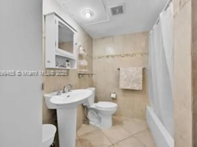 house with 3 bedroom, Pinecrest FL FL DS102519878