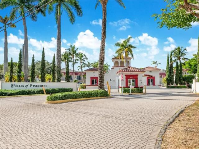 house with 3 bedroom, Pinecrest Fl FL DS102661018