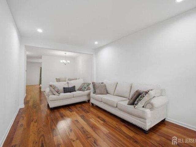house with 3 bedroom, Piscataway NJ DLS101661178