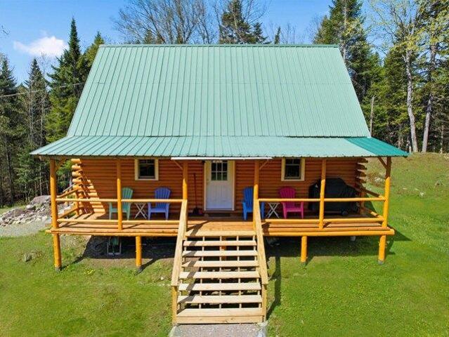 house with 3 bedroom, Pittsburg NH DLS103100025
