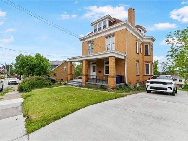 house with 3 bedroom, Pittsburgh PA ES104906199