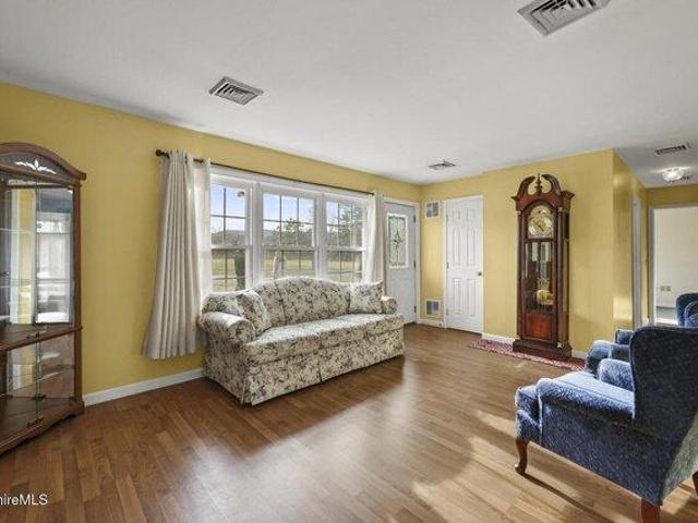house with 3 bedroom, Pittsfield MA DLS101783292