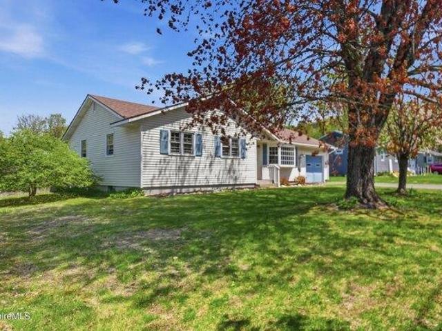 house with 3 bedroom, Pittsfield MA DLS102859659